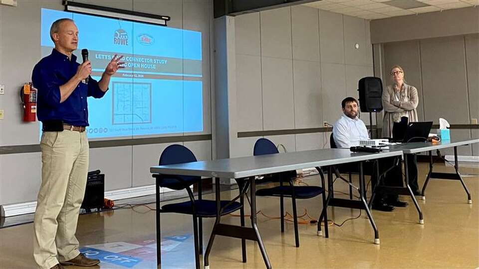 Larkin residents split on potential Letts Road connection