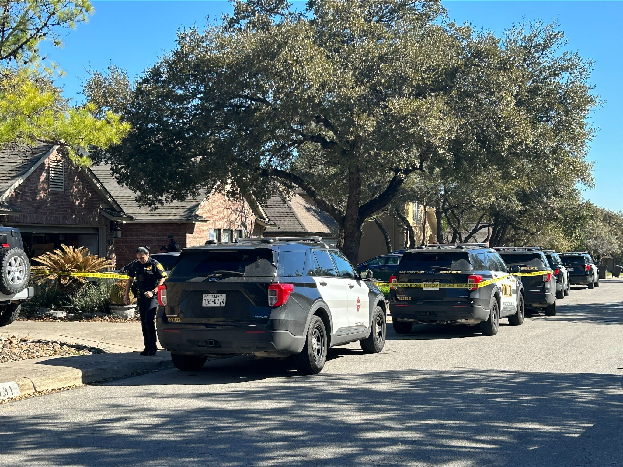 San Antonio father dead, daughter hospitalized in North Side shooting