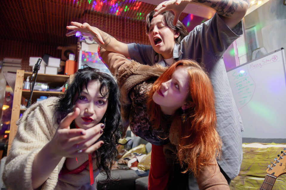 San Francisco's buzziest band met on Hinge