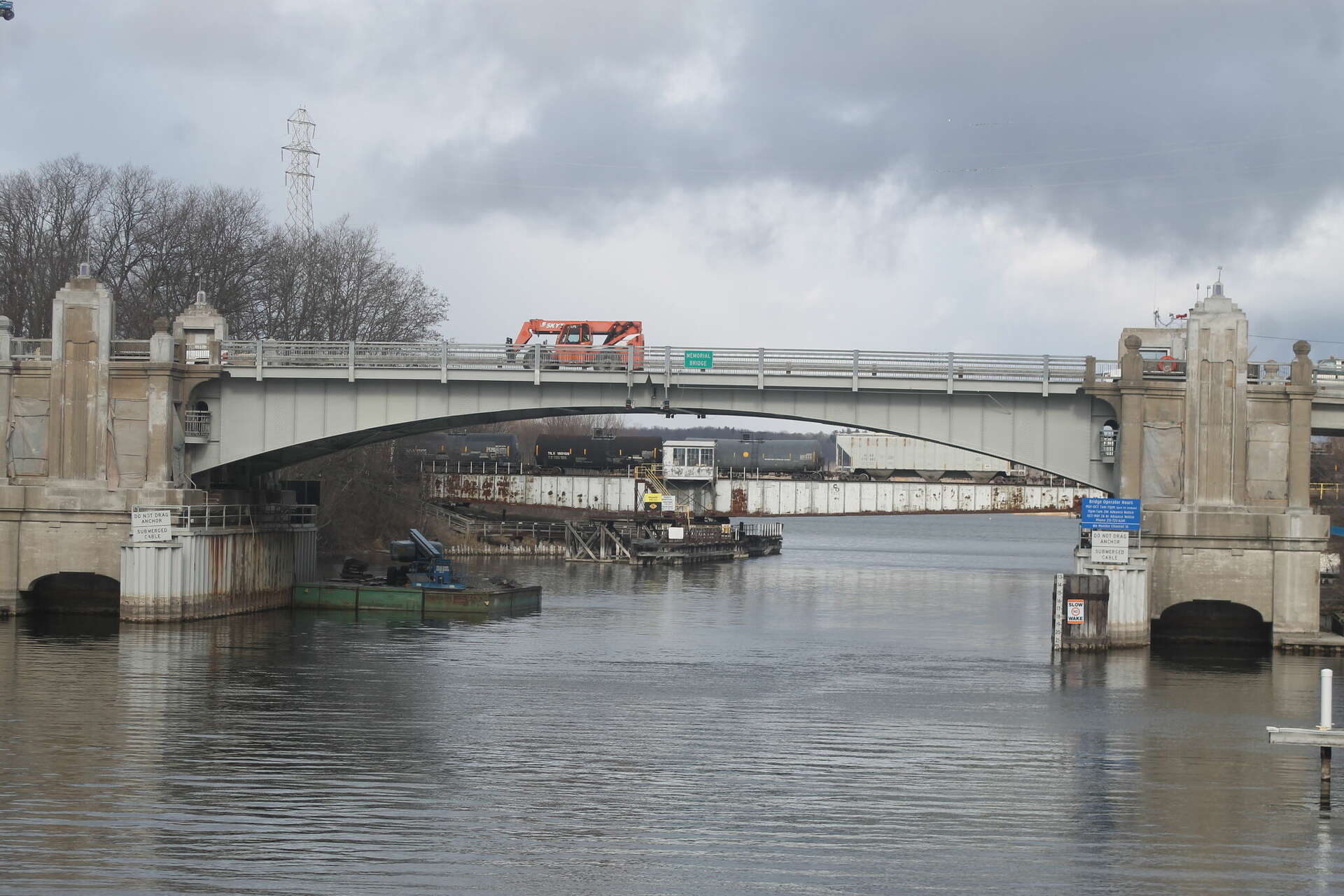 Manistee bridge awaits track, tread components