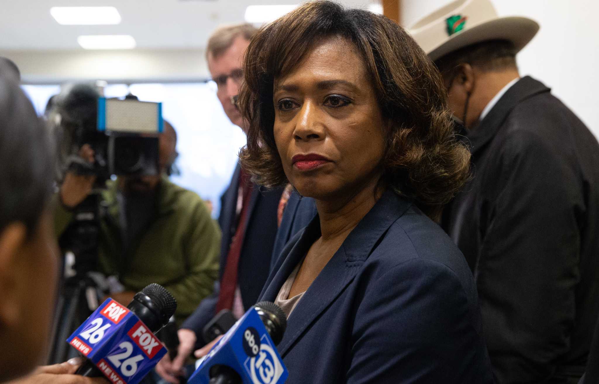 Vivian King, top Ogg aide, will go to runoff for newly-created court