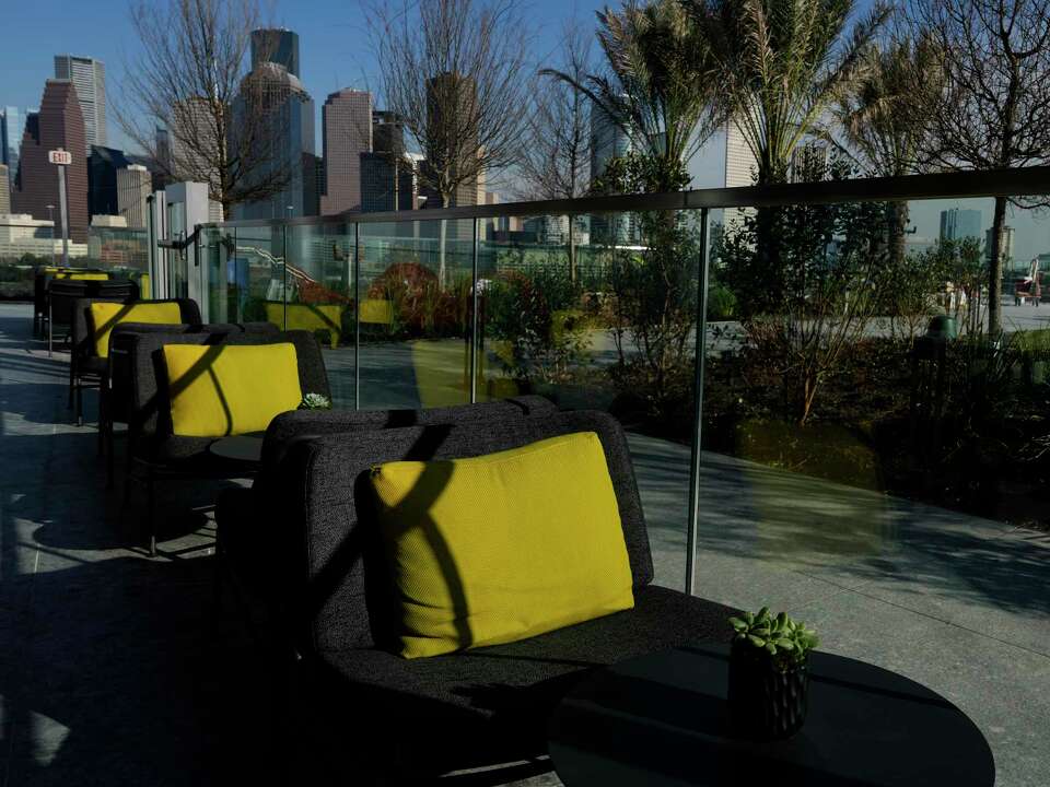 Houston rooftop bars for best drinks, food and views