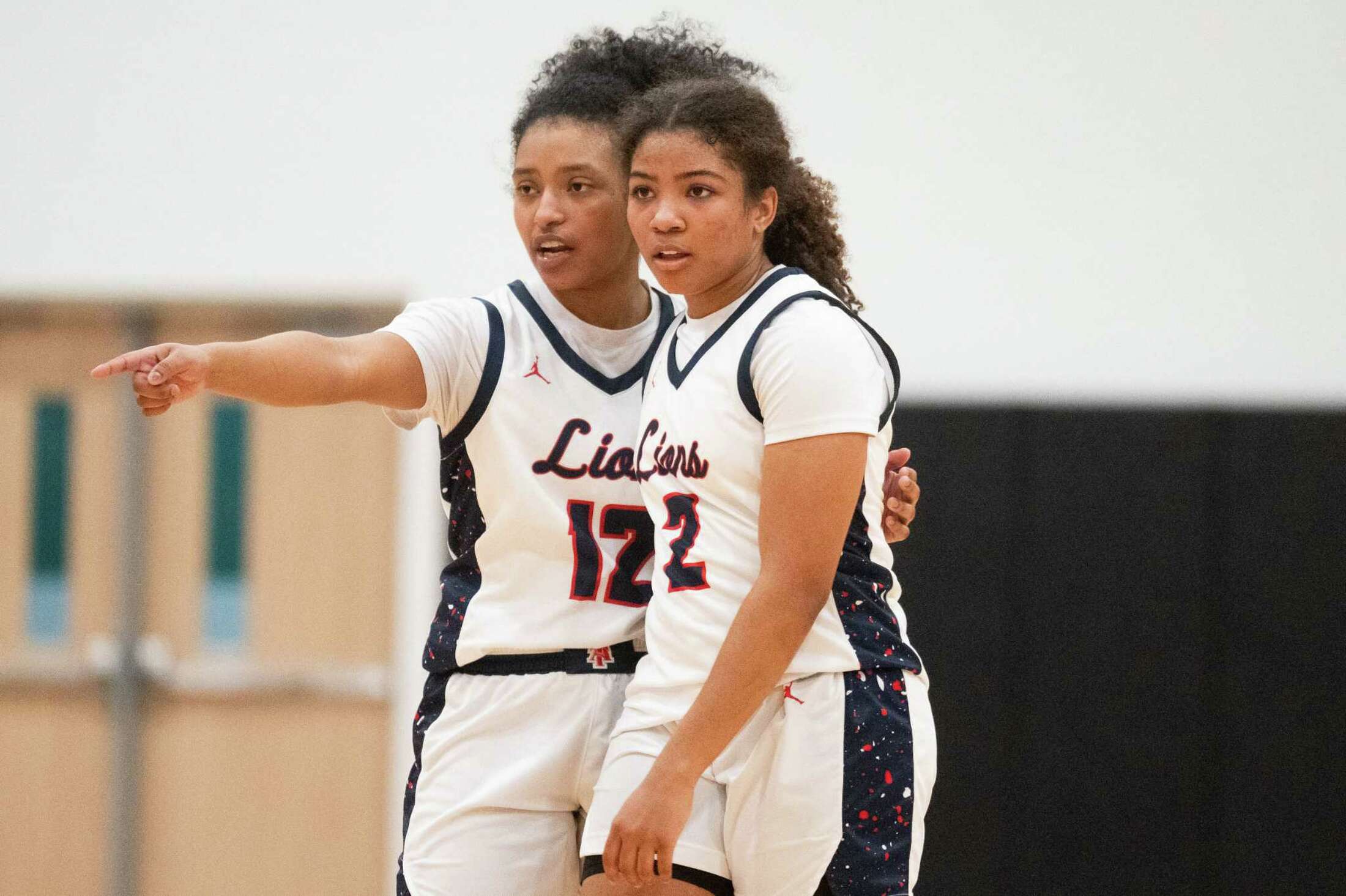 Basketball: Nataliyah Gray leads Alief Taylor past Dickinson