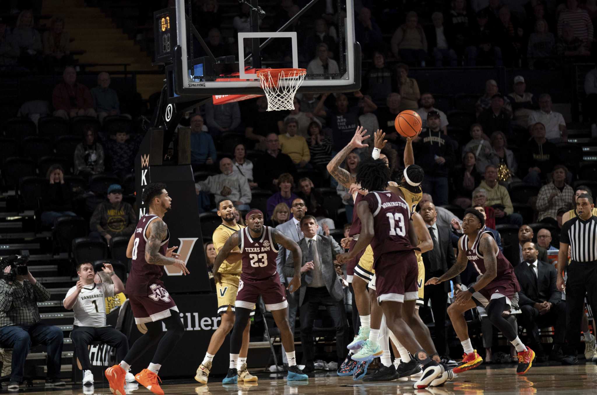 Texas A&M basketball: Aggies lose to Vanderbilt at buzzer