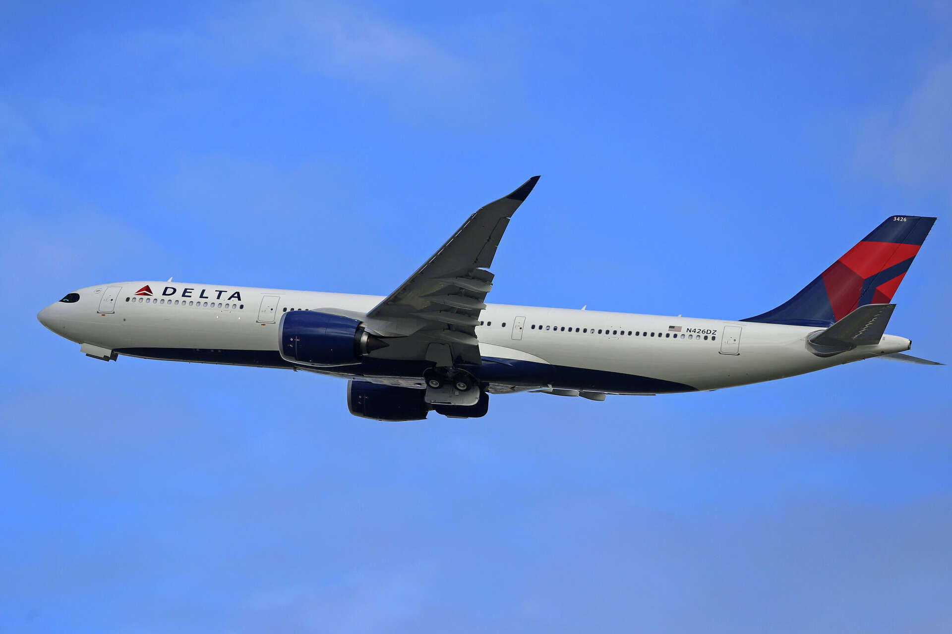 San Antonio flight that led to Utah death points blame at Delta