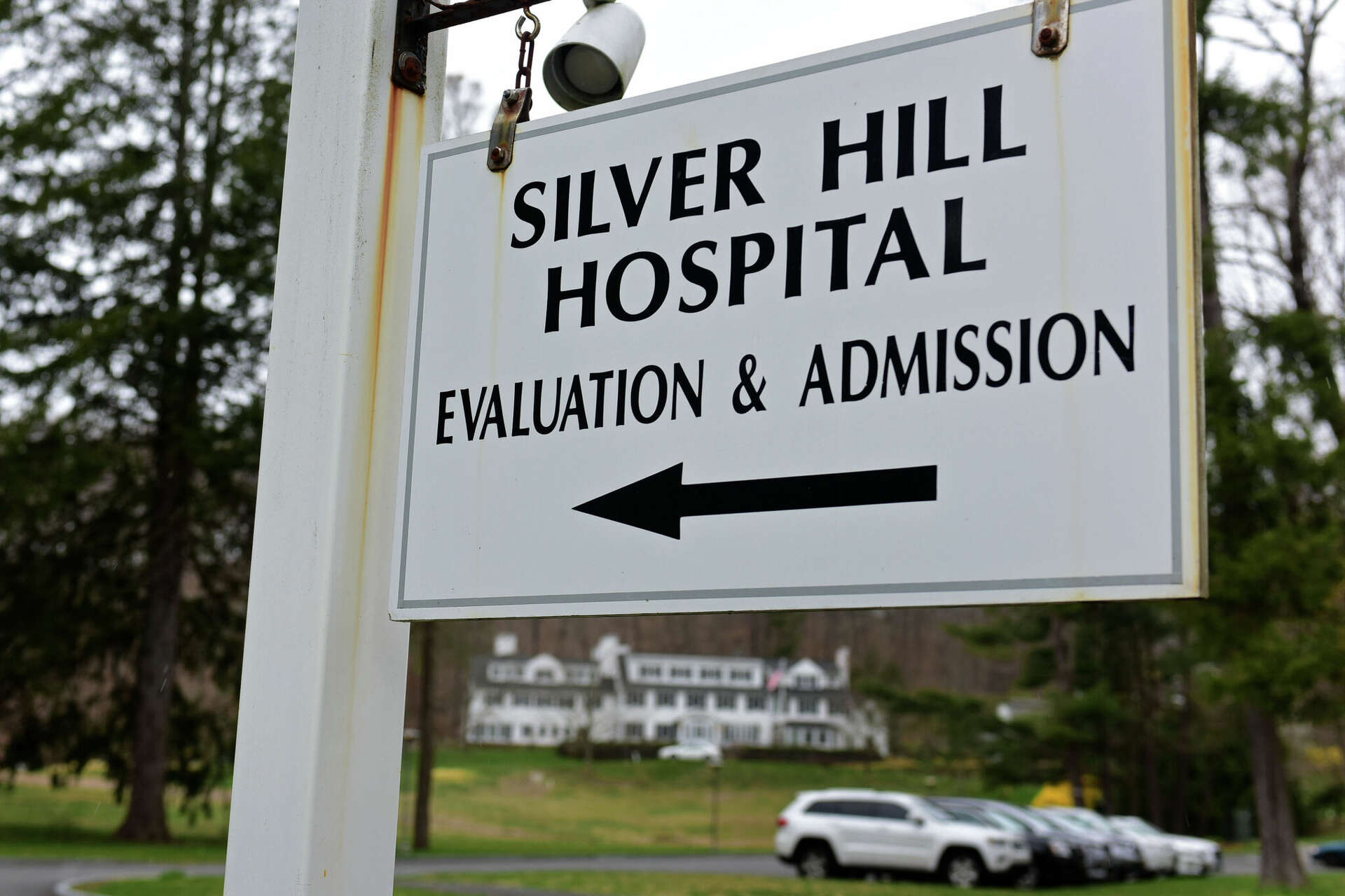 Silver Hill Hospital settles lawsuit with CT family of banker who died