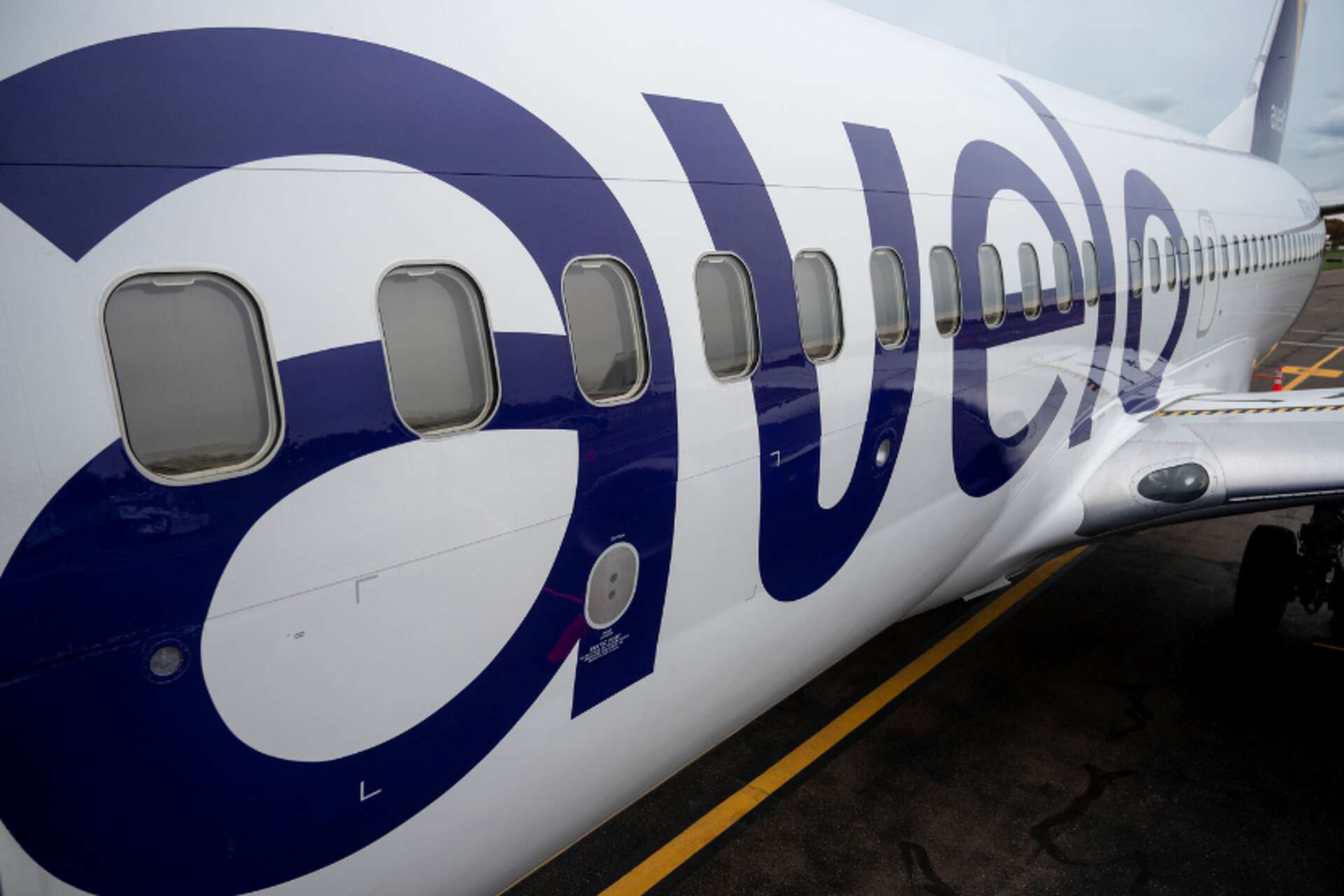 NY Democrats want to revoke tax benefits for ICE-contracted airlines