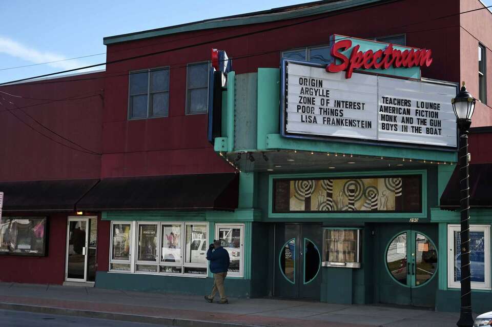 Landmark Spectrum 8 in Albany is closing