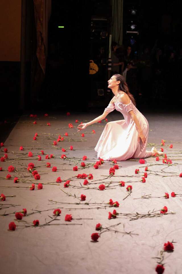 San Francisco Ballet fans say goodbye to ballerina Yuan Yuan Tan