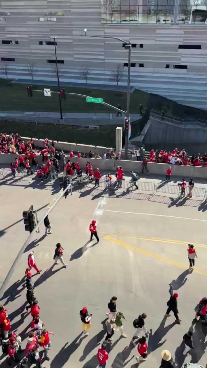 Videos show the chaos and fear of mass shooting at Chiefs Super Bowl ...