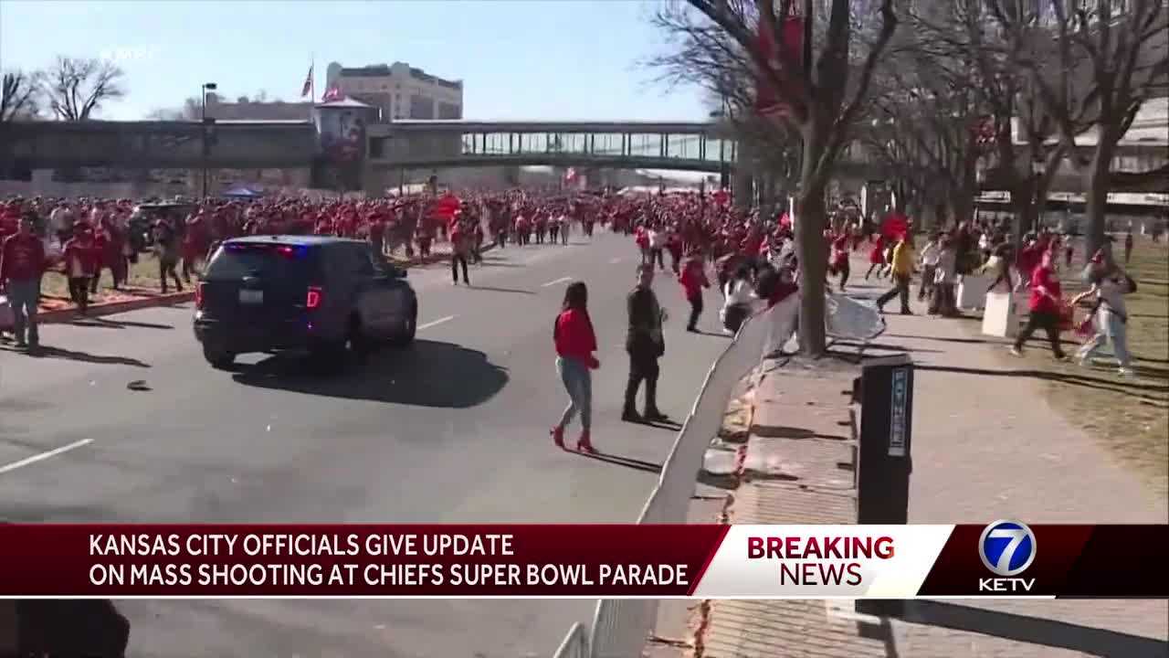 Father describes escaping from Kansas City Chiefs parade shooting with ...