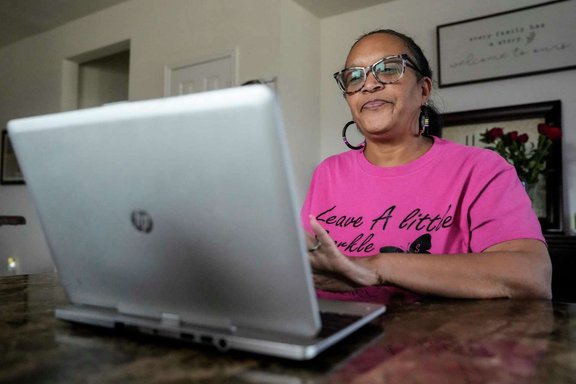 Low-income broadband program low on money, threatening access in Texas