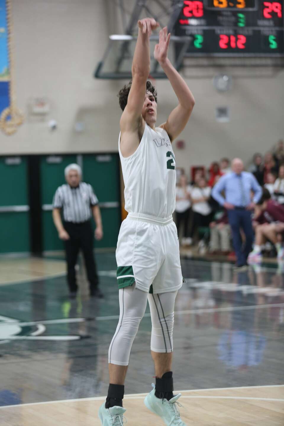 Cass City survives defensive test at Elkton-Pigeon-Bay Port Laker