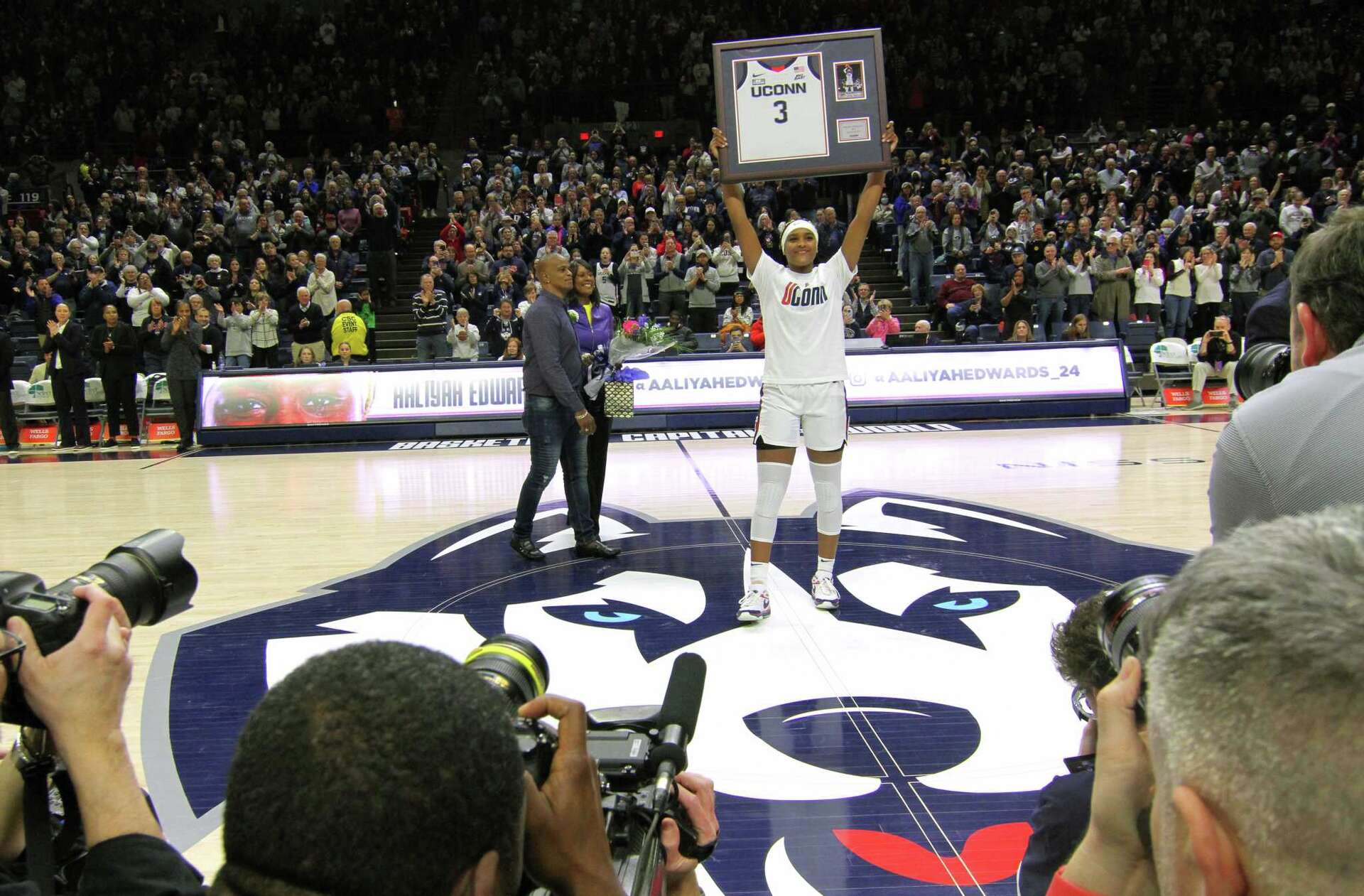 UConn women's basktball's Aaliyah Edwards will declare for WNBA Draft