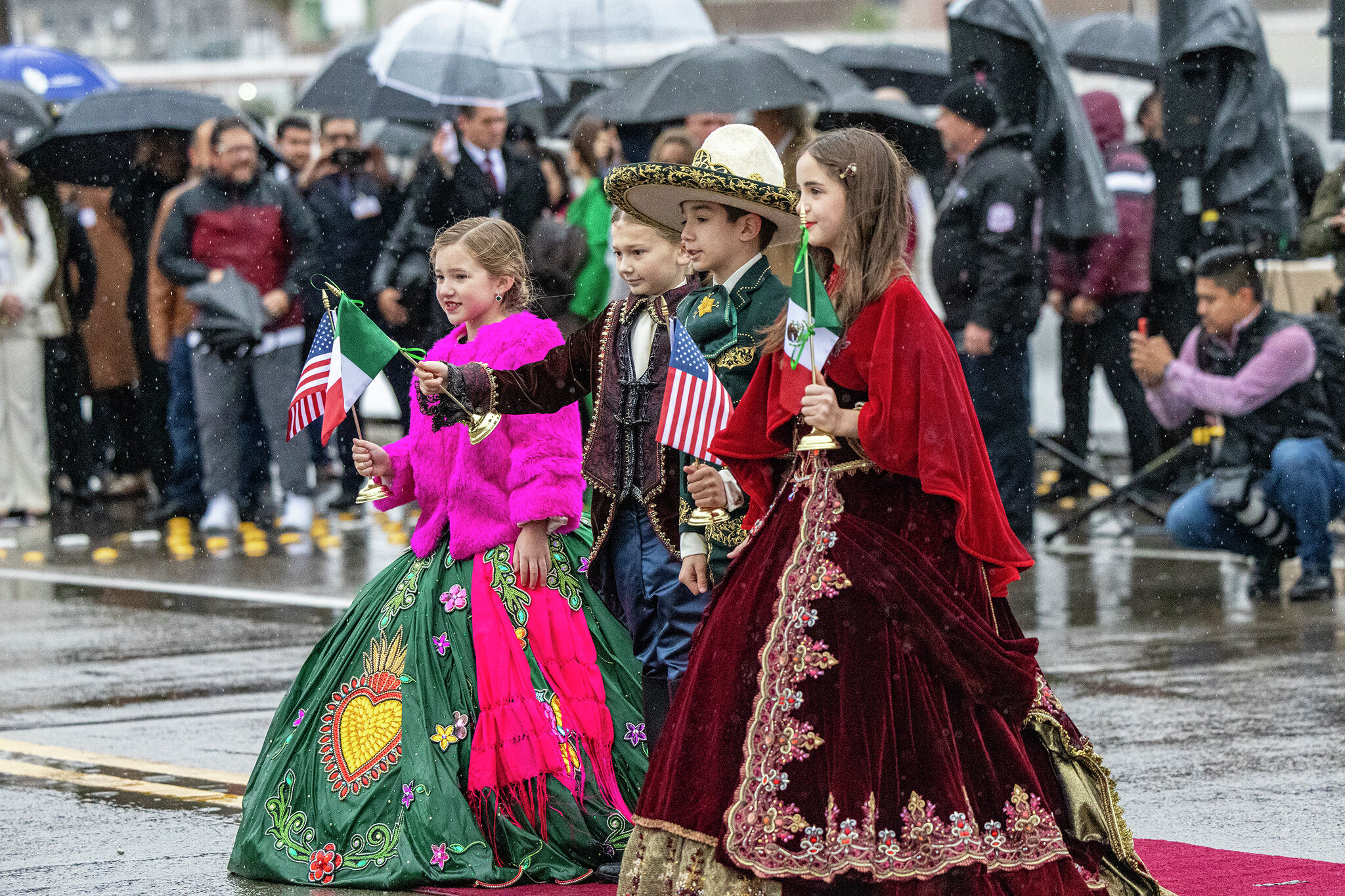 PHOTOS: International Bridge Ceremony highlights unity
