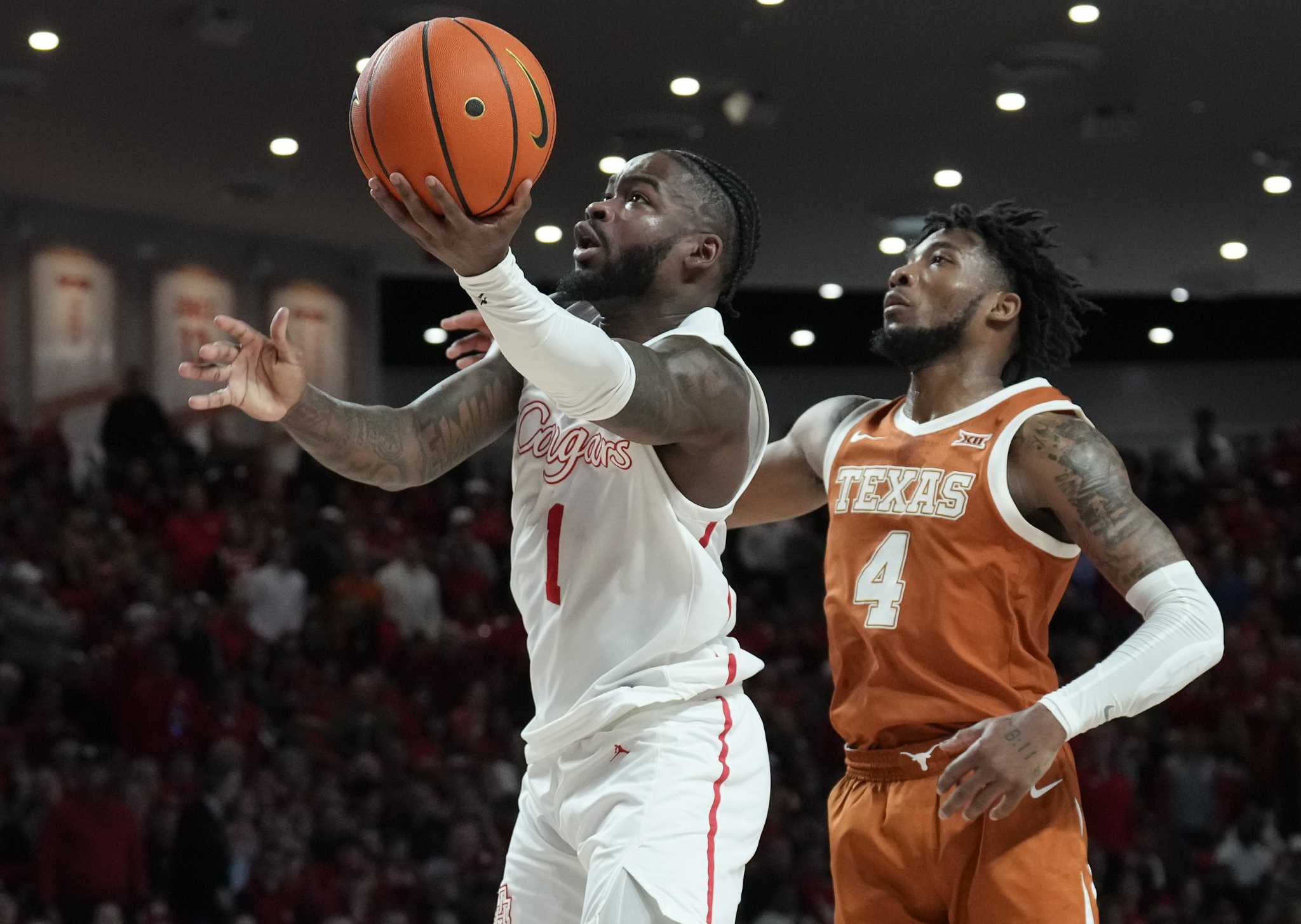 UH basketball: Cougars move up to No. 2 in AP poll