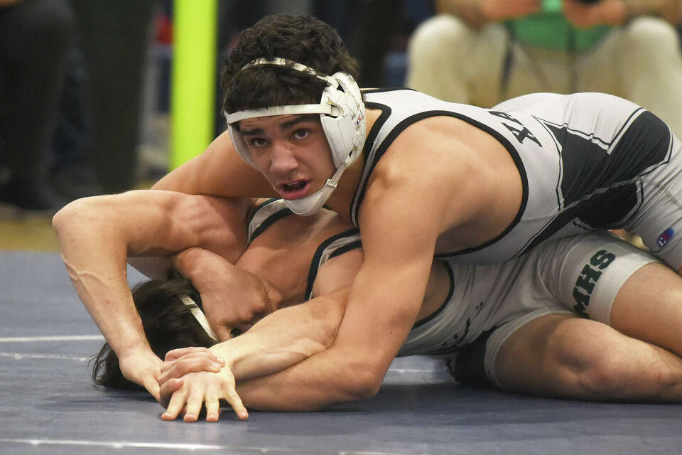 Xavier wrestling wins fourth straight Class L title; Newtown is runner