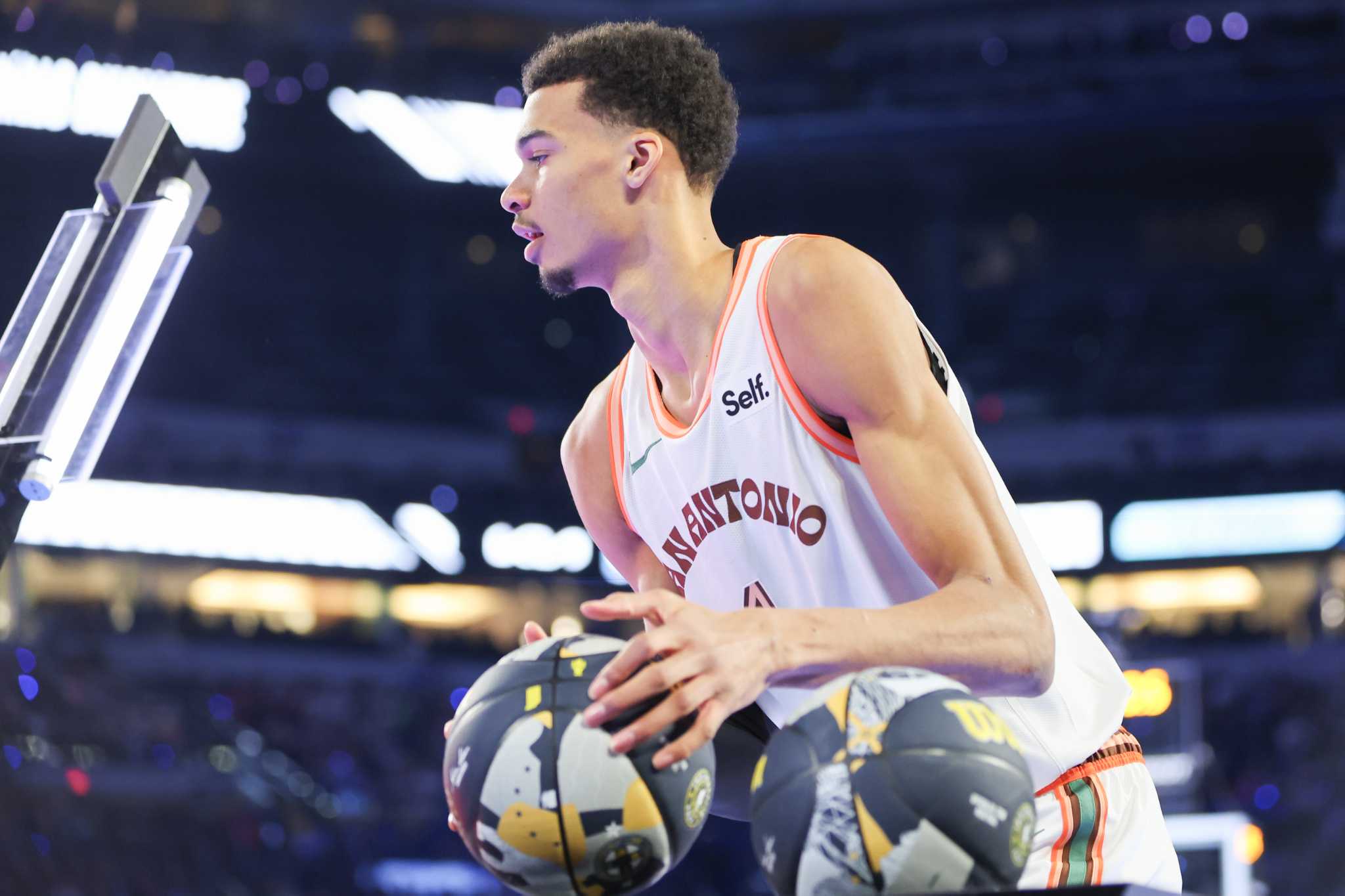 Wembanyama reiterates how happy he is playing for Spurs