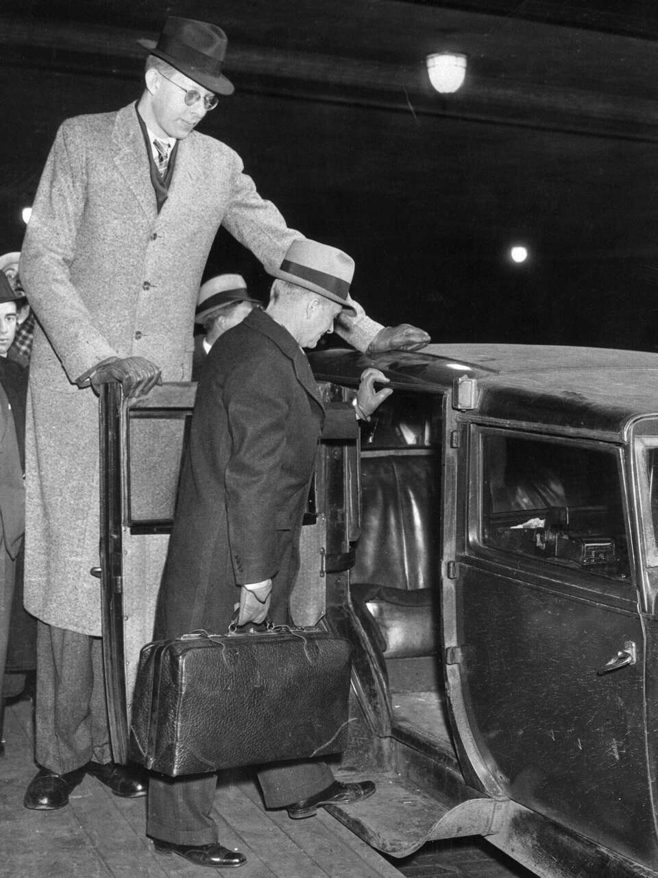 World’s tallest man, Illinois native Wadlow, remains a beloved figure