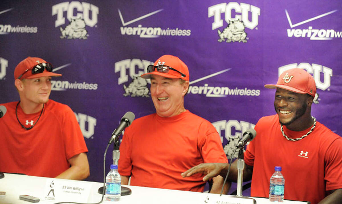 Lamar Cardinals Practice in Fort Worth for NCAA Matchup Against TCU