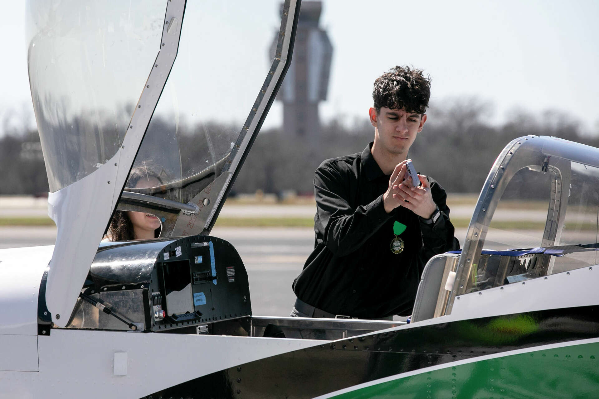 Plane built by high school students takes flight