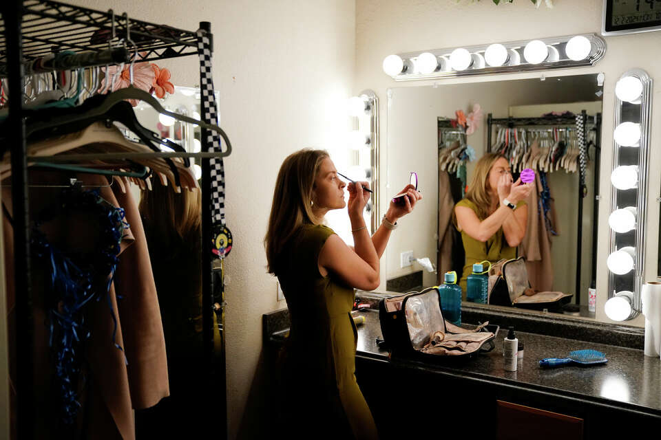 Meet Mandy Noell, the new face of WOAI-TV news