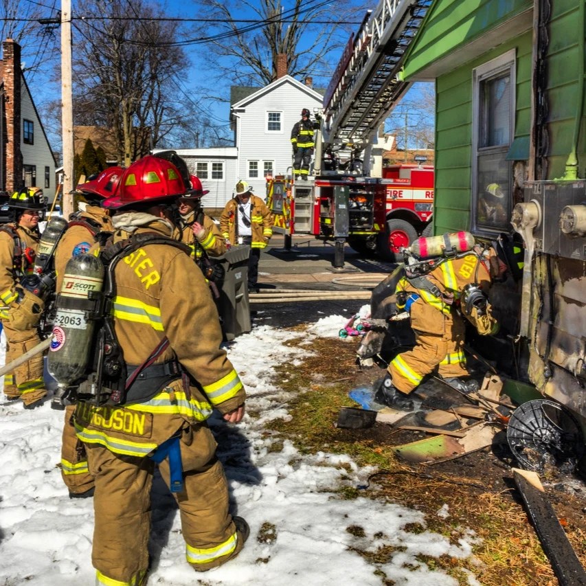 Officials: Manchester fire caused power outages, displaced 7 residents