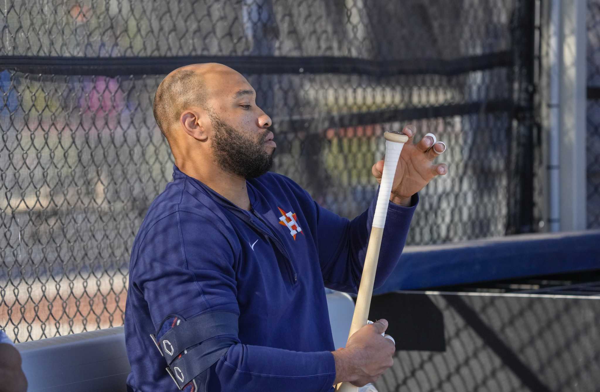 Houston Astros: Jon Singleton aims to earn roster spot