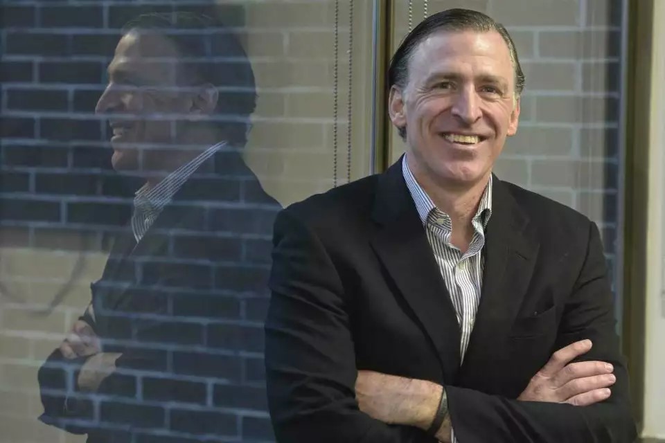 Builder tries a third time to convert Danbury hotel into studios