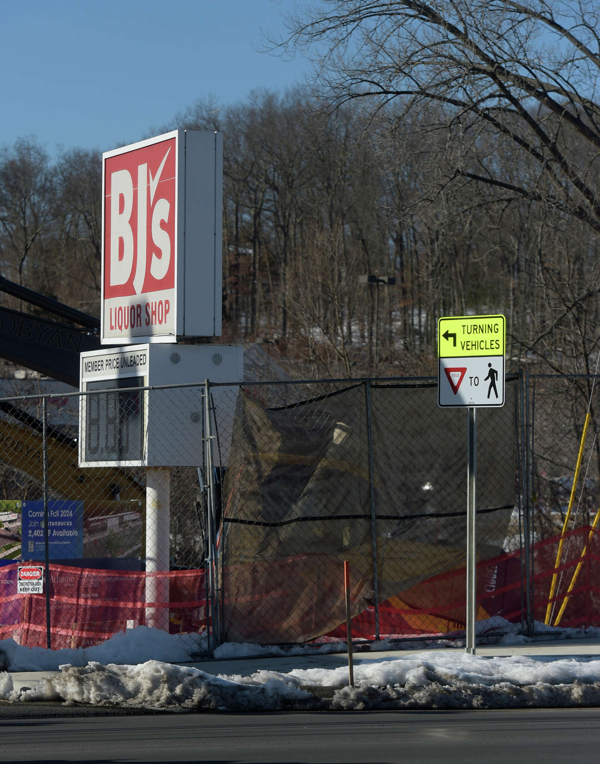 Construction on Starbucks in Brookfield is underway on Federal Road
