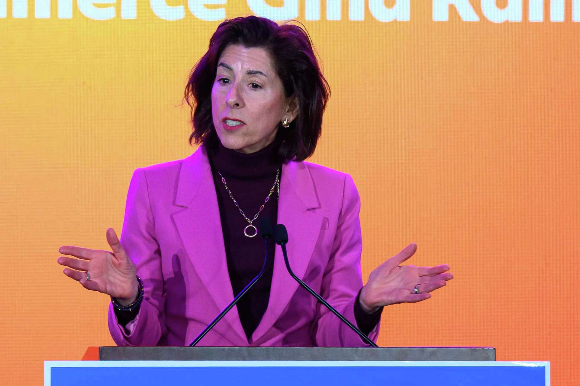 Schumer, Hochul celebrate $1.5 billion CHIPS grant for GlobalFoundries