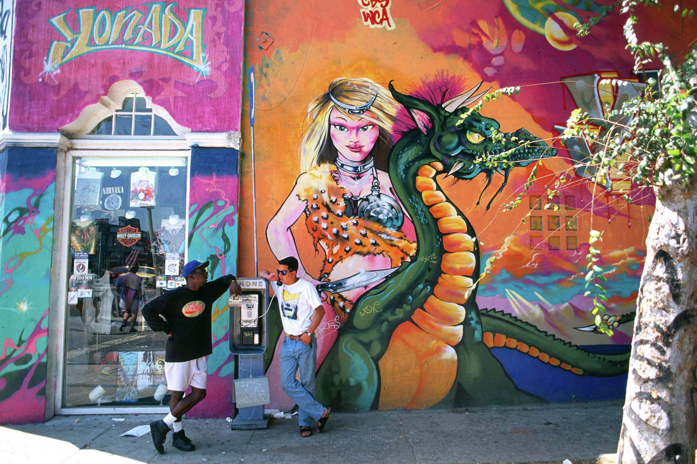 Melrose Avenue, once the epicenter of California cool, is in trouble