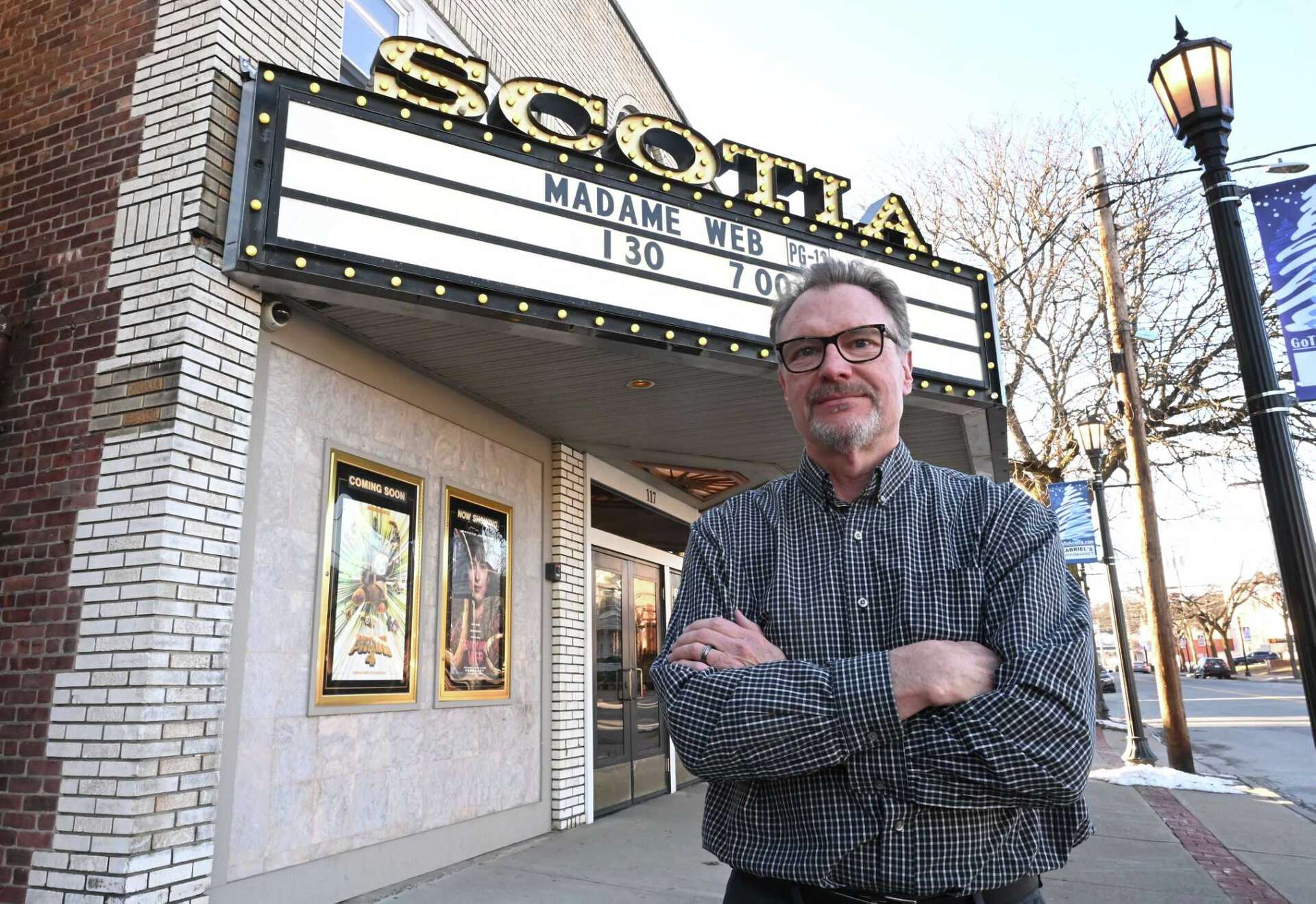 Spectrum 8, Madison theater closures reflect small movie house woes