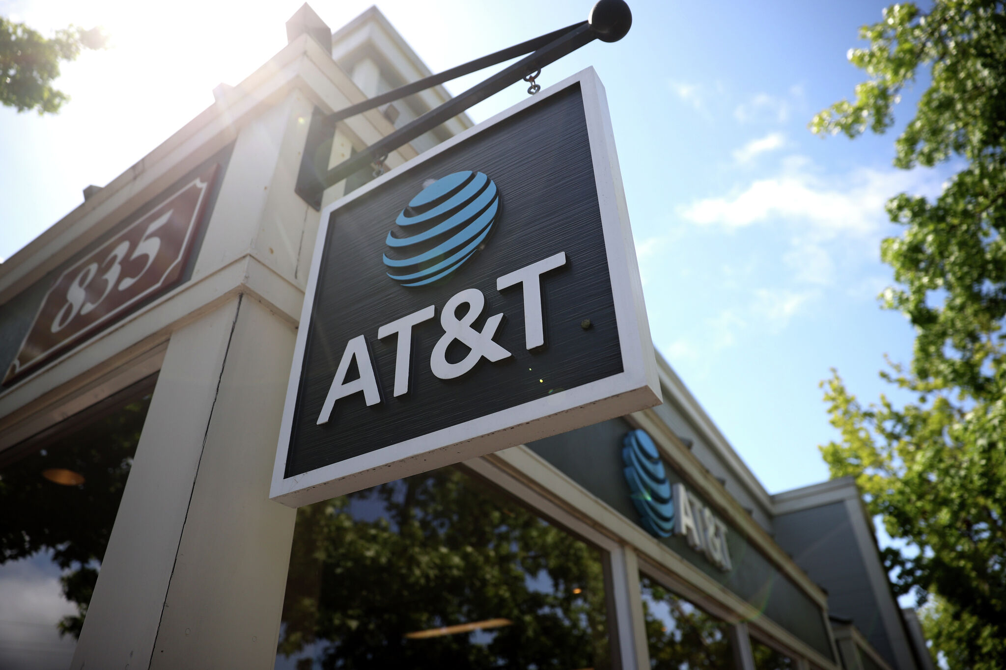 AT&T cell outage not caused by cyberattack, network has been restored