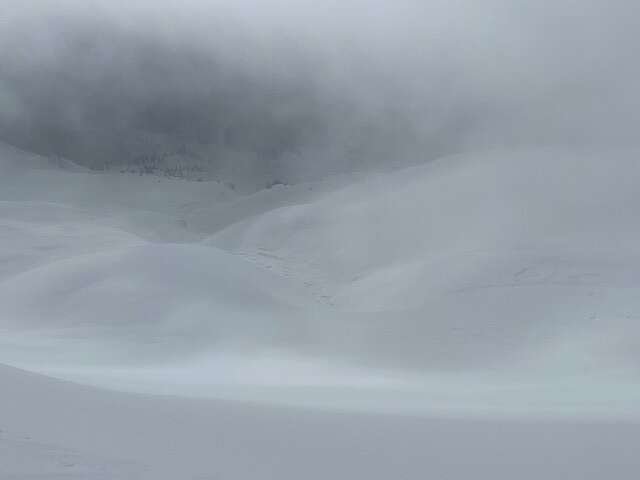 Huge avalanche on California’s Mount Shasta forms 60-foot snow walls