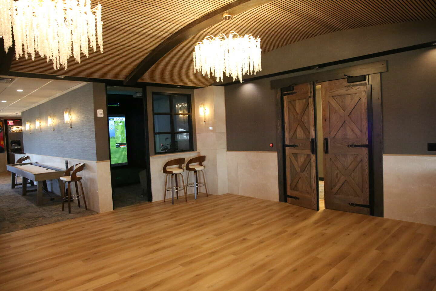 The Apex Club: Midland’s new private club is now open