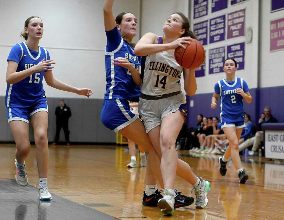 Ellington holds off Suffield to capture NCCC tournament crown