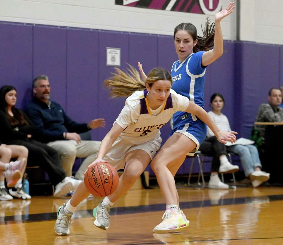 Ellington holds off Suffield to capture NCCC tournament crown