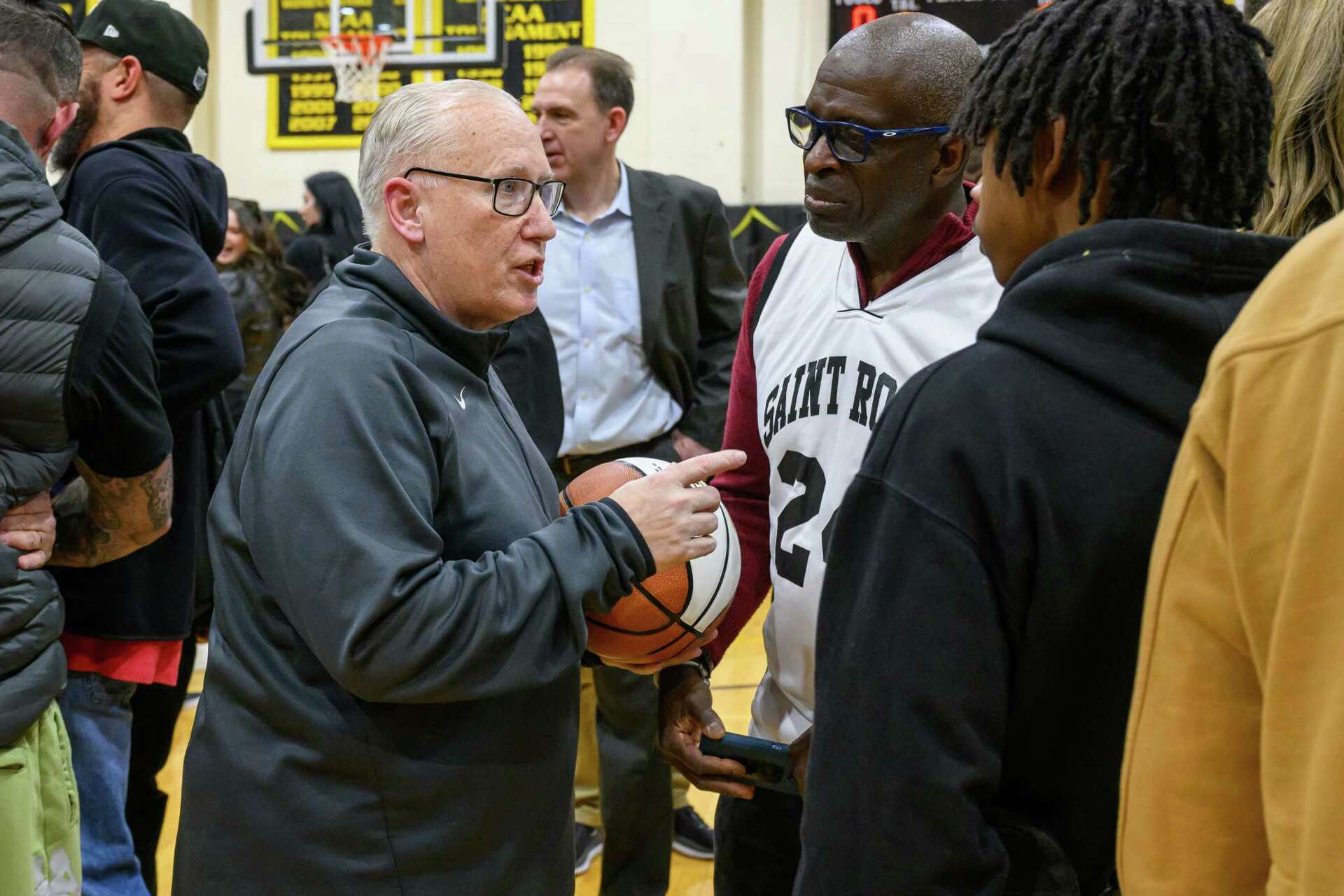 Saint Rose basketball sweeps in farewell to Nolan Gymnasium