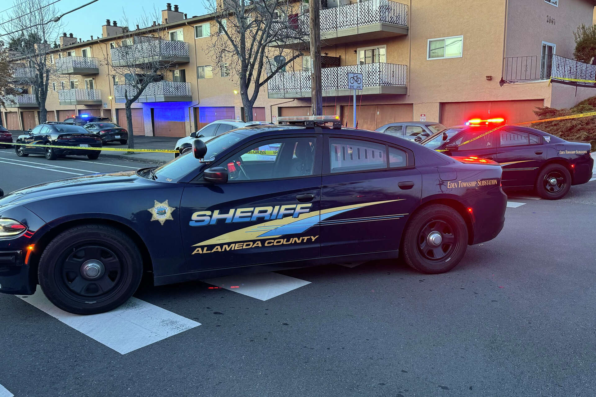 East Bay shooting leaves 2 dead, 1 hurt after ‘family disturbance'