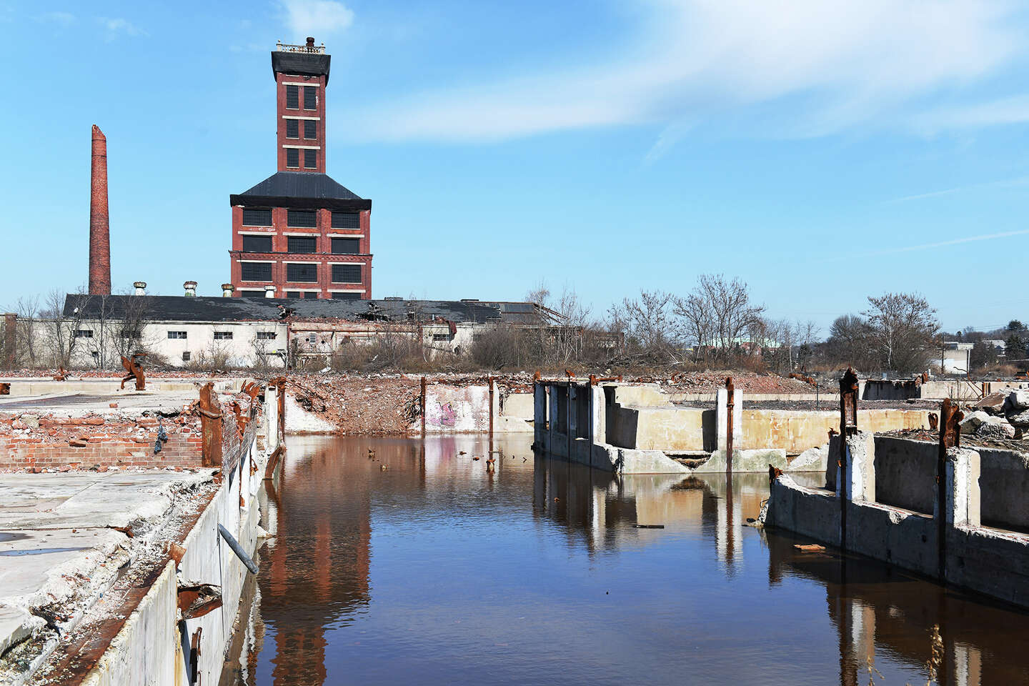 Bridgeport tackles cleanup, legal issues at Remington Arms plant