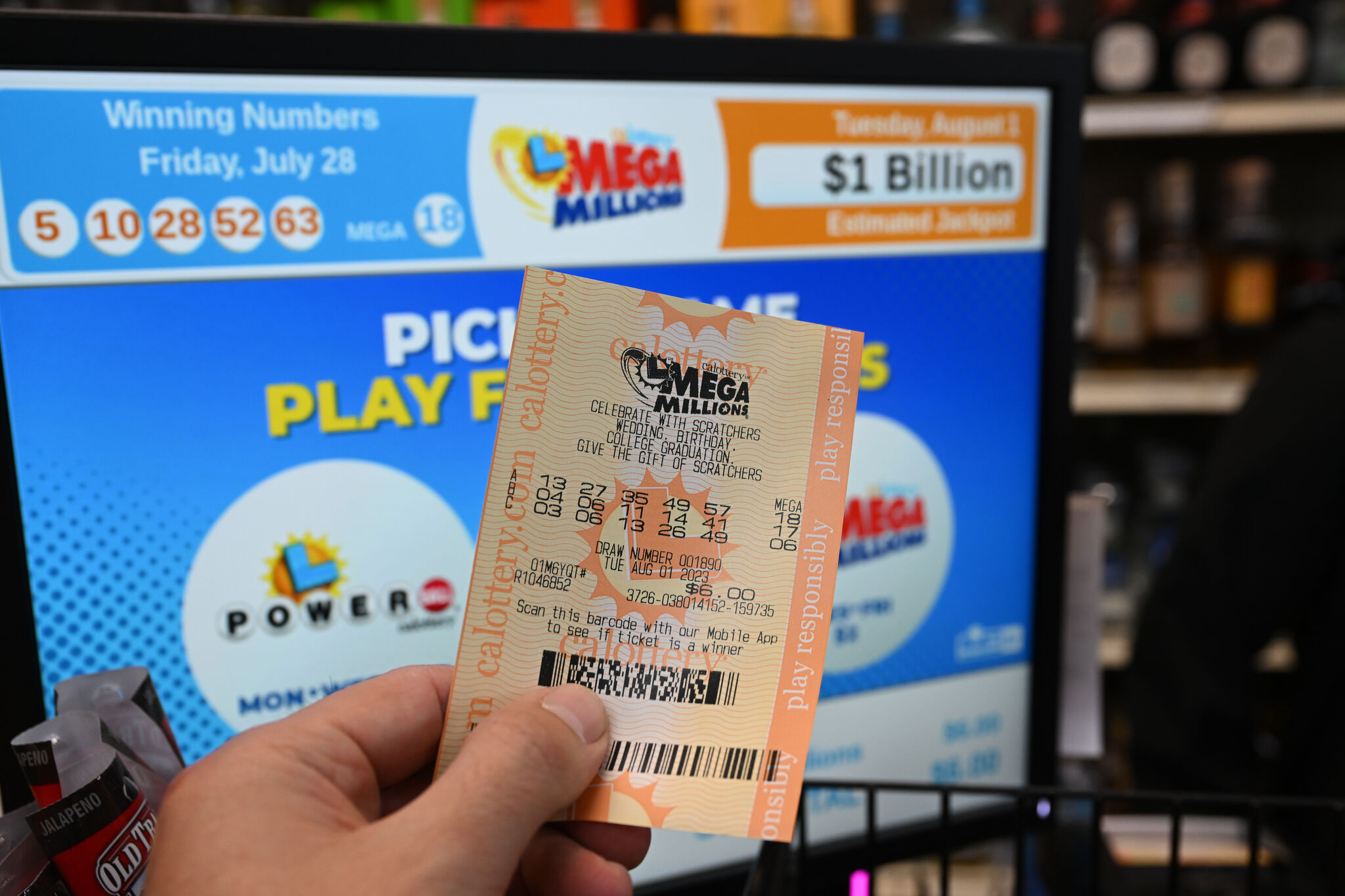 Next Mega Millions drawing continues to climb past half a billion