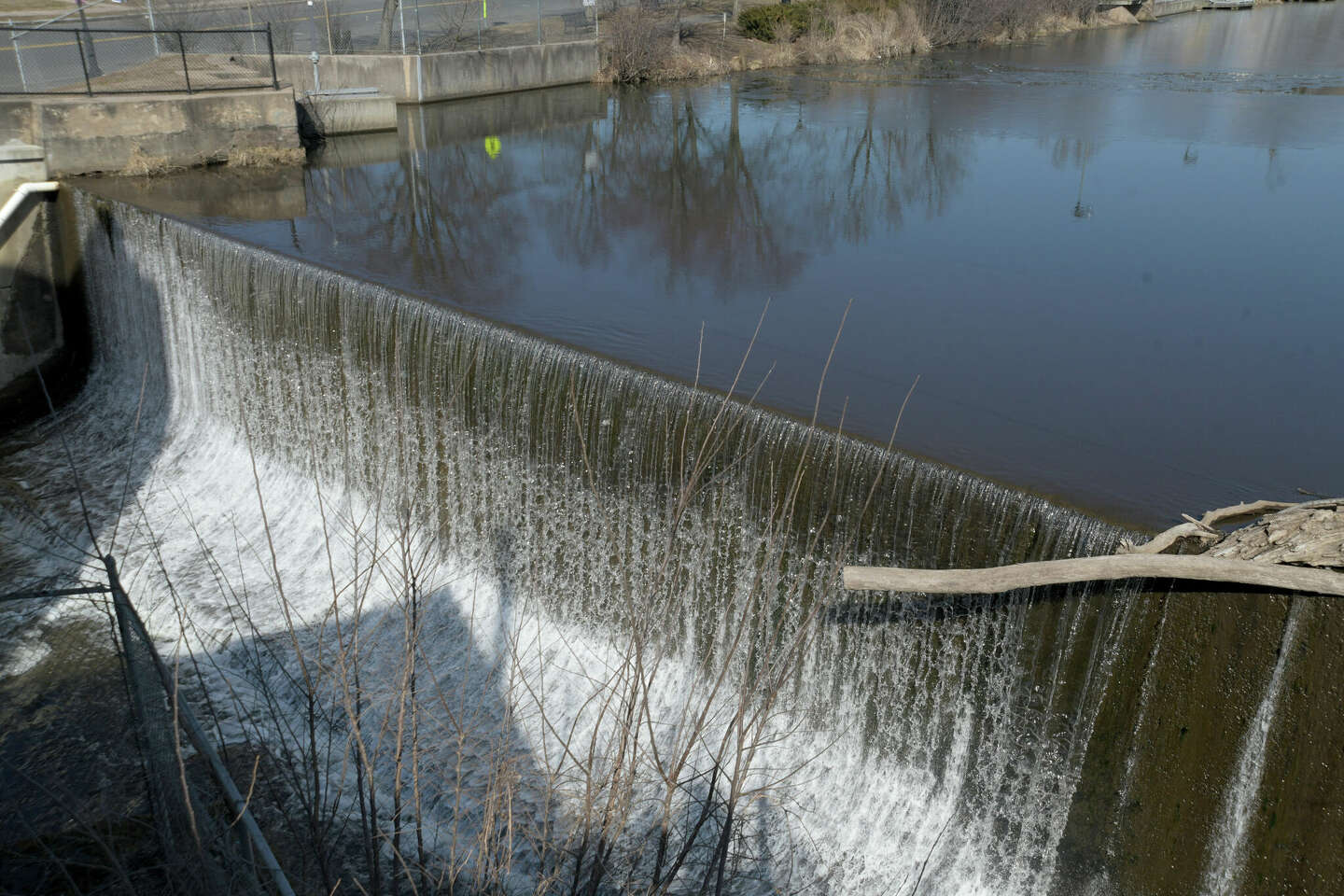 Private dams in Connecticut pose flood risk as many go unchecked
