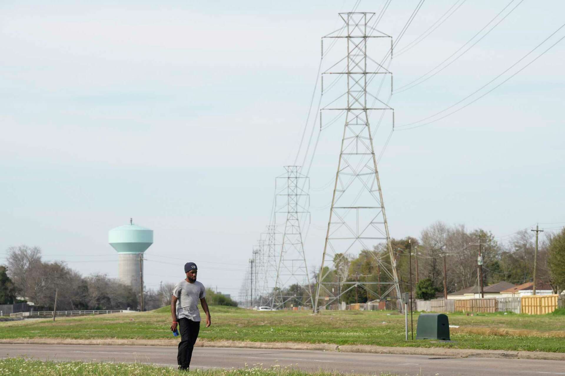 New Sharpstown trail coming along CenterPoint easement
