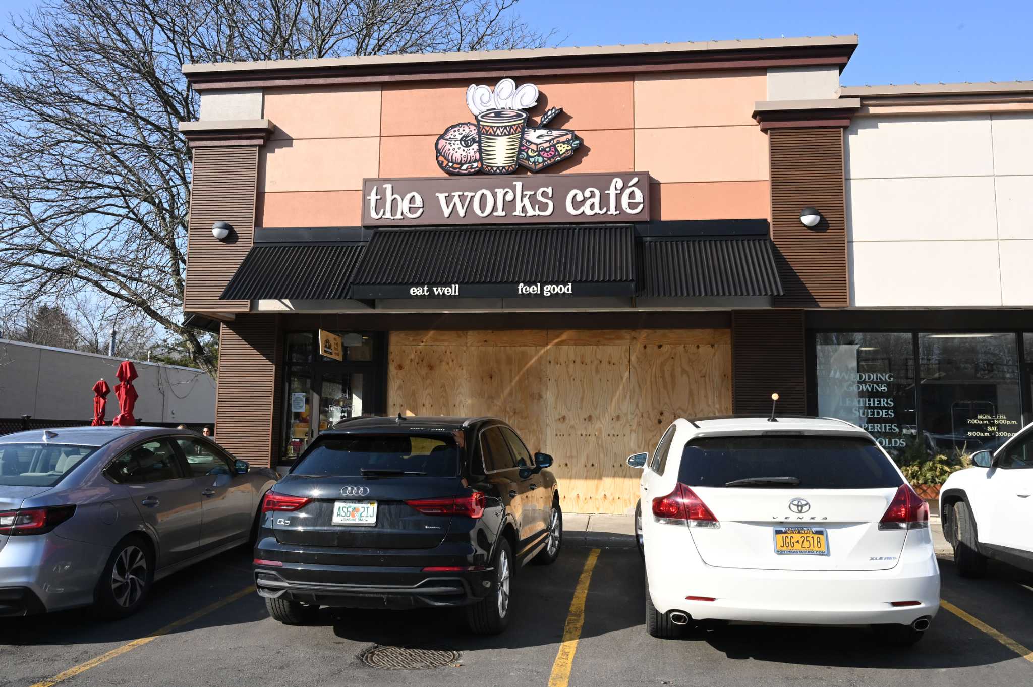 Jeep crashed into The Works Cafe in Colonie