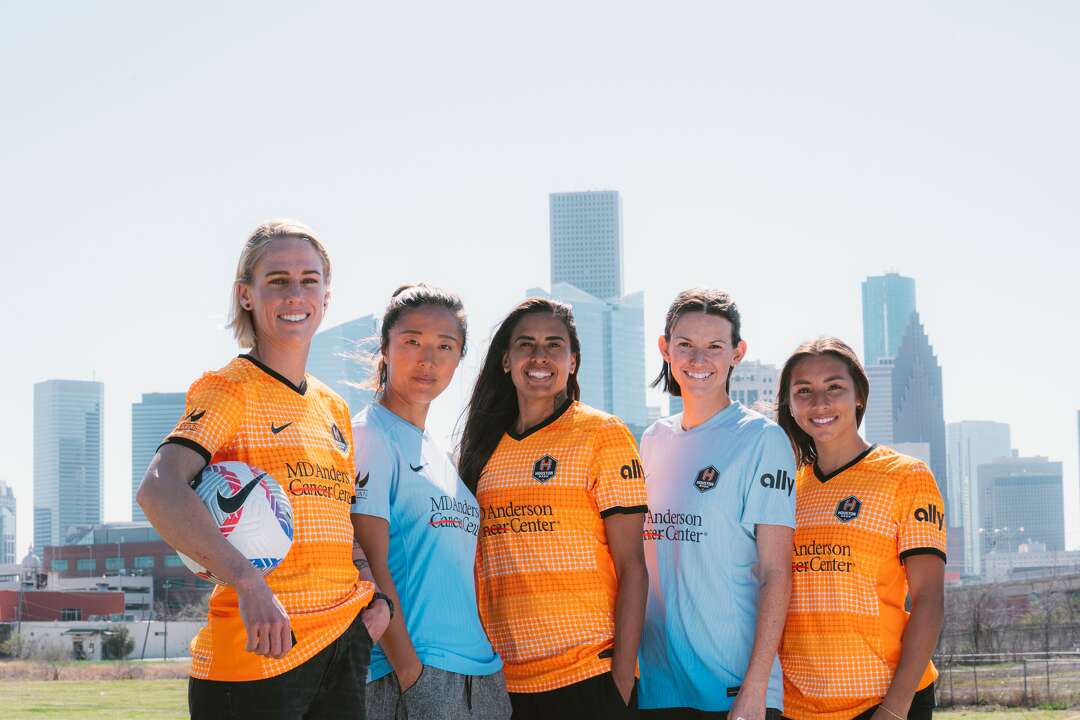 Houston Dash's new jerseys feature familiar shade of blue