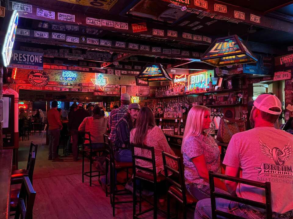 Riley's Tavern history preserves Texas Hill Country community