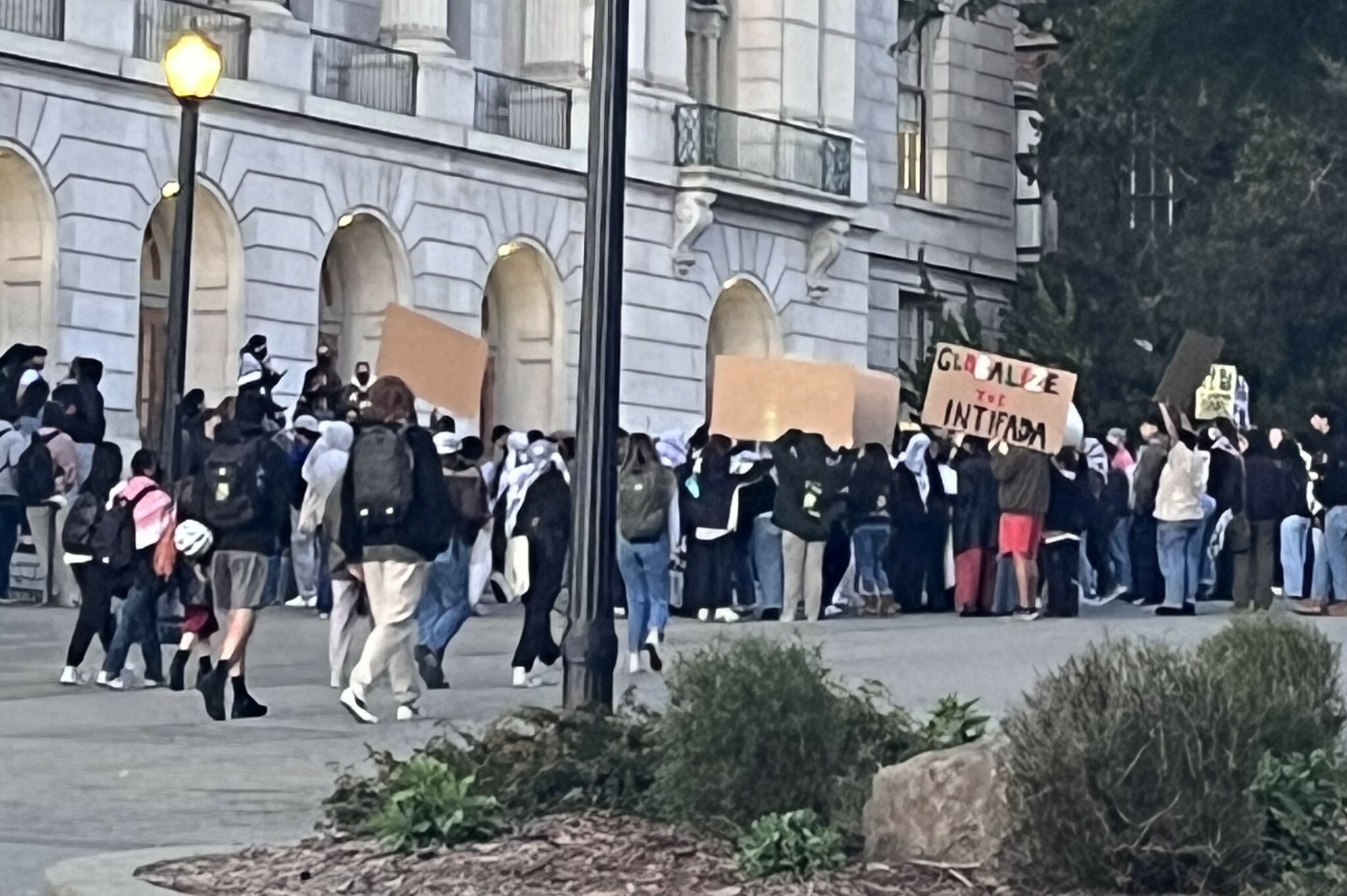 Student protests shut down UC Berkeley lecture by Israeli lawyer