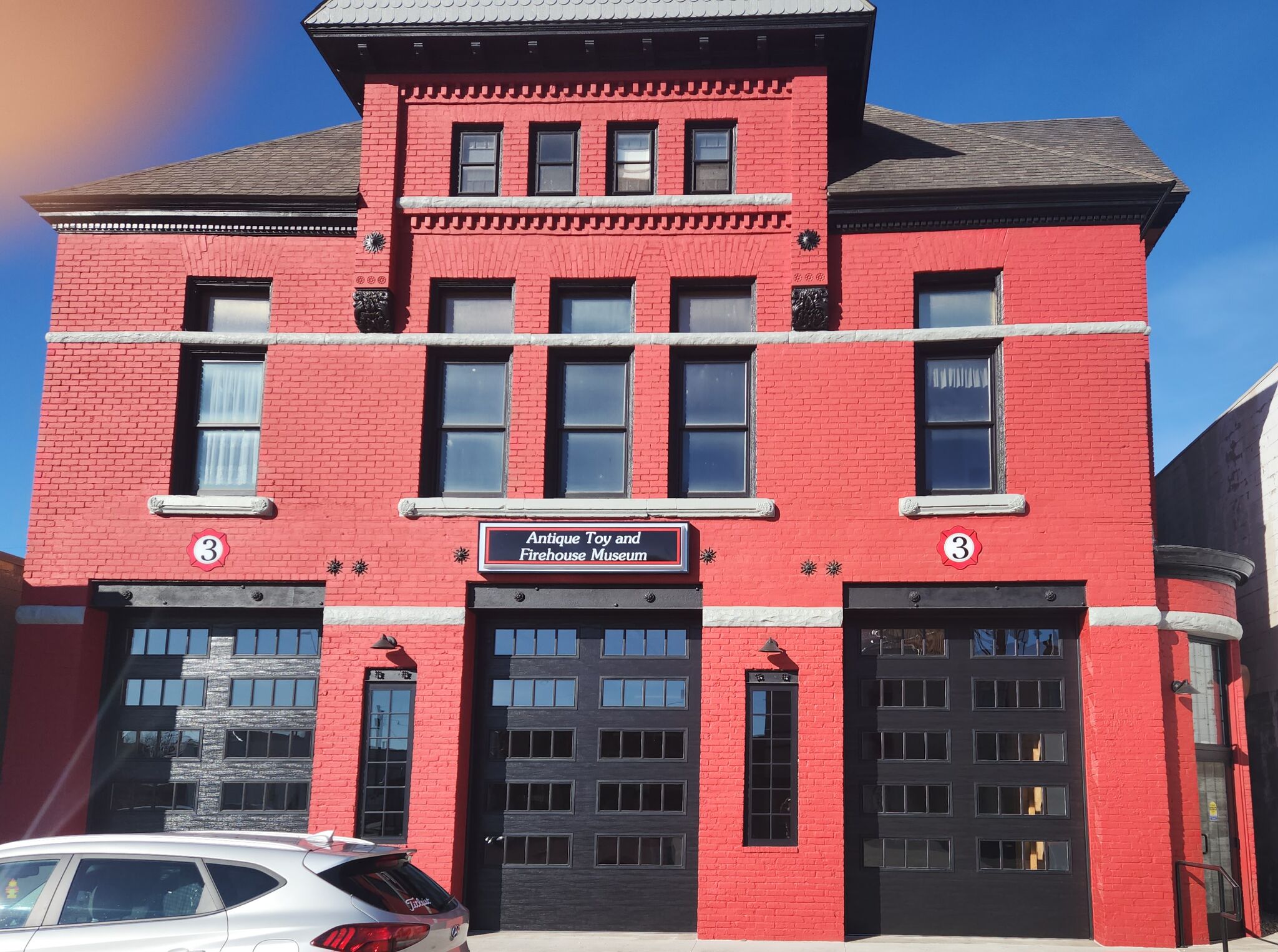 Antique Toy & Firehouse Museum has 50-plus vintage fire trucks