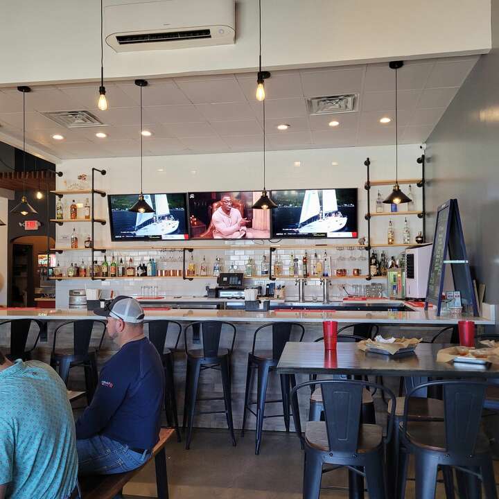 Discover the Taste of Innovation at Fat Birds Wing Bar in Midland, TX